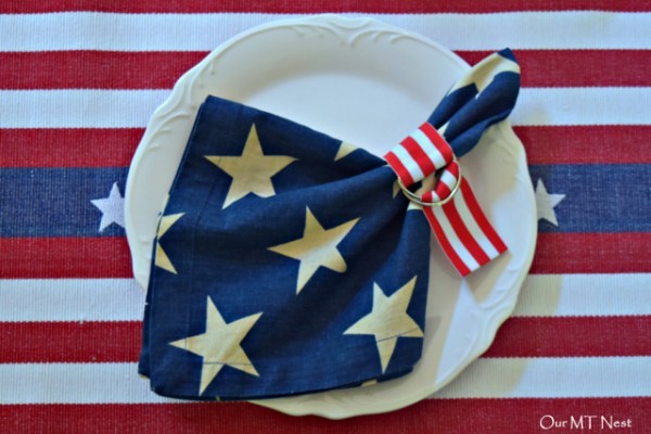 Easy Patriotic Napkin Rings - KnockOffDecor