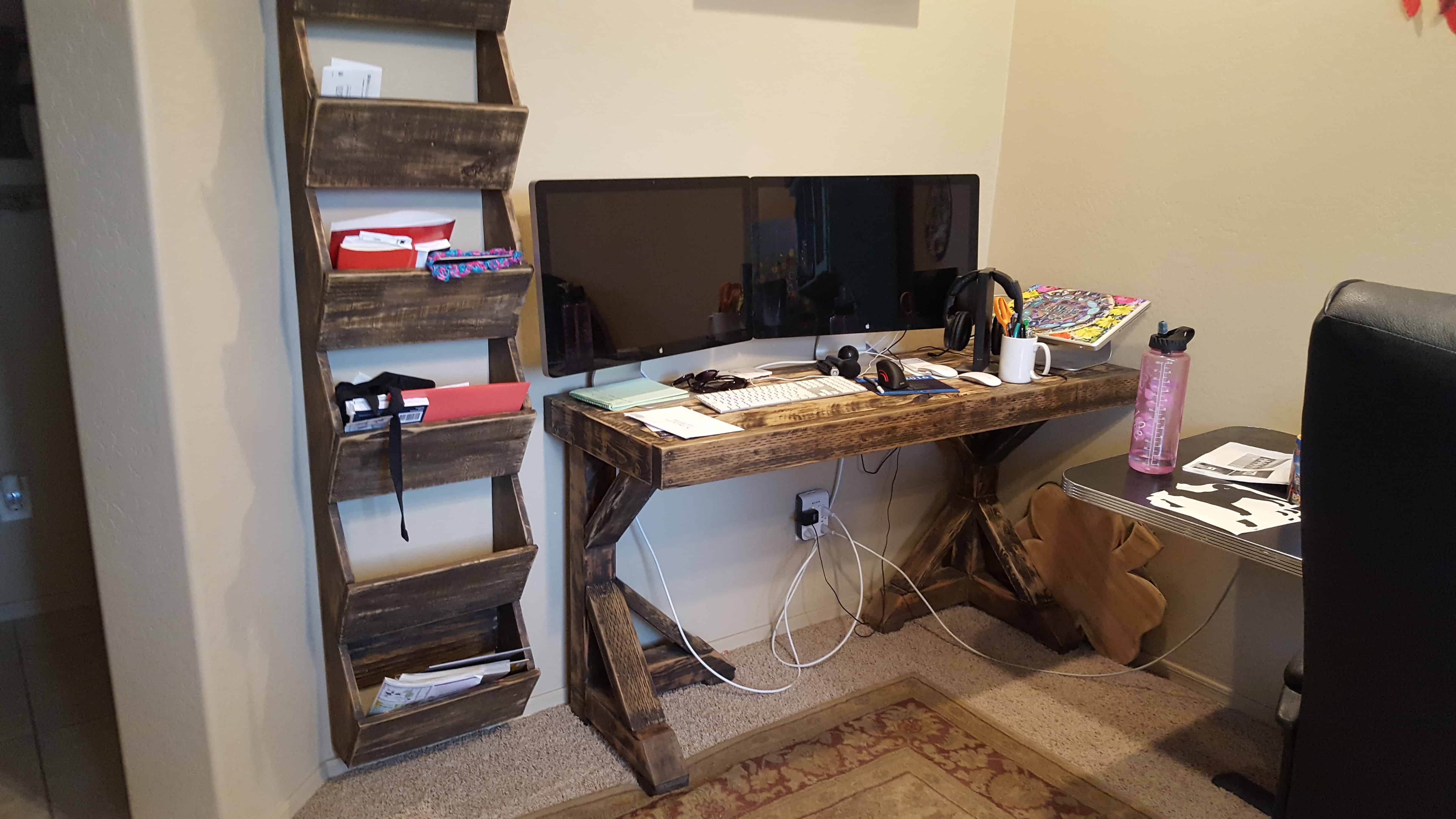 Pallet Wood Wall Storage - KnockOffDecor