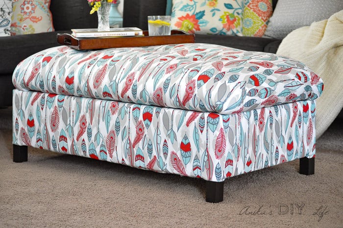 Comfy Ottoman Storage DIY - KnockOffDecor