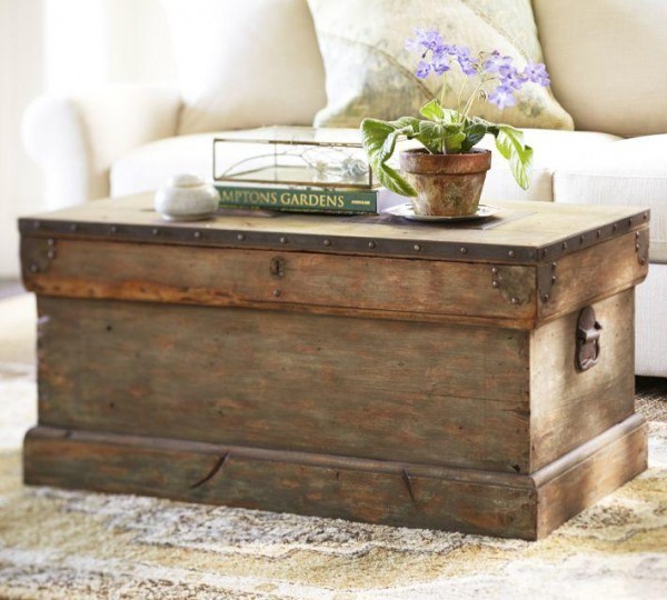 Rugged Construction Rustic Wood Trunk - KnockOffDecor