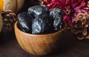 What Color Is Carbon? Ultimate Guide for Art & Home Decor - KnockOffDecor