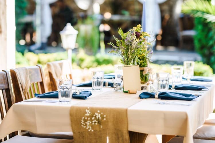 Table Runner Size Chart: Create the Best Look for Your Table ...