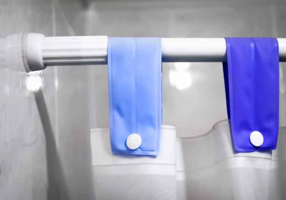 Curtain Tension Rod Won’t Tighten: Here's What to Do! - KnockOffDecor